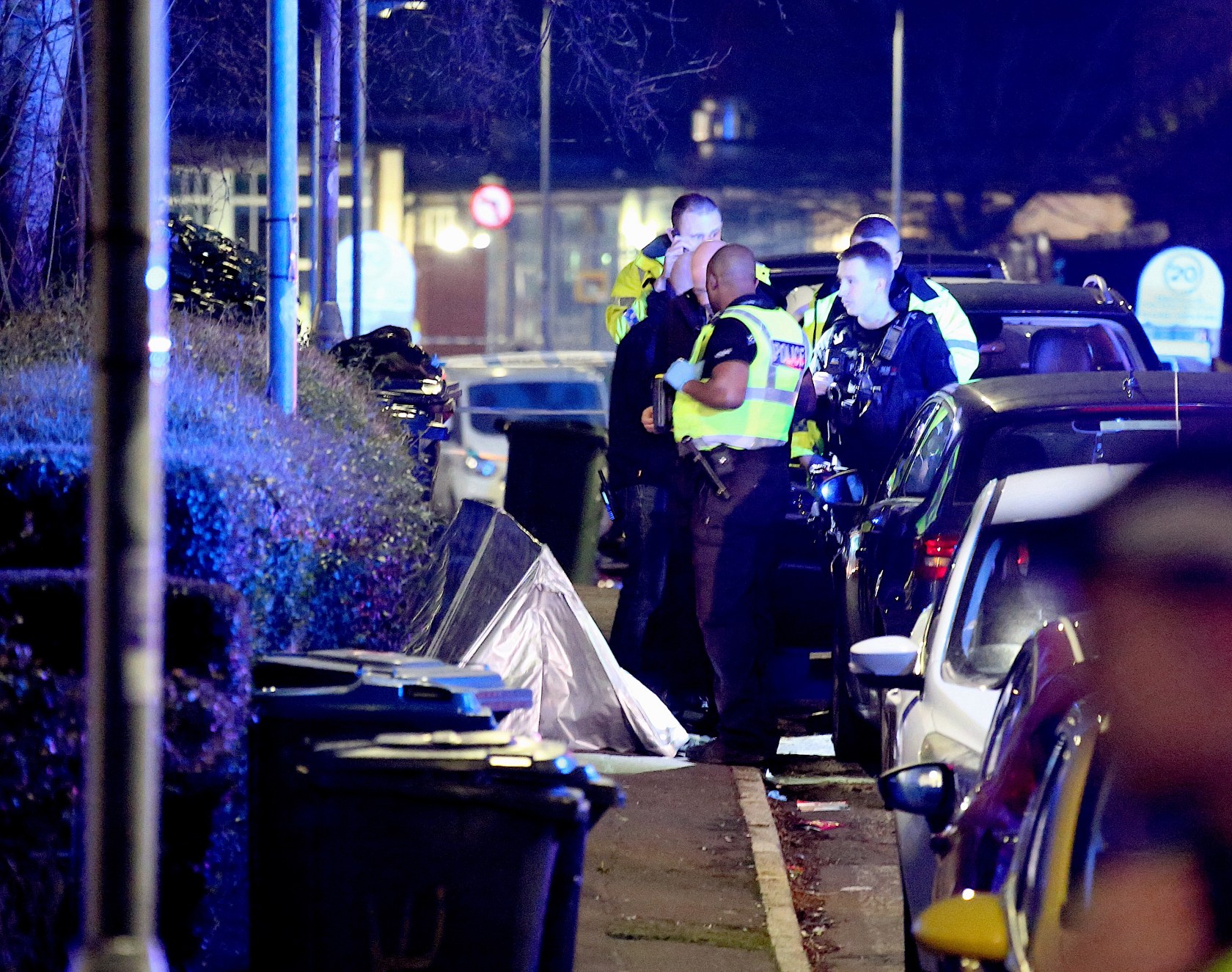 Police Respond to Major Incident in Foxbar – Paisley Photographs