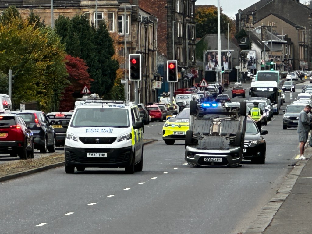 Emergency services respond after car flips near Barshaw Park – Paisley ...