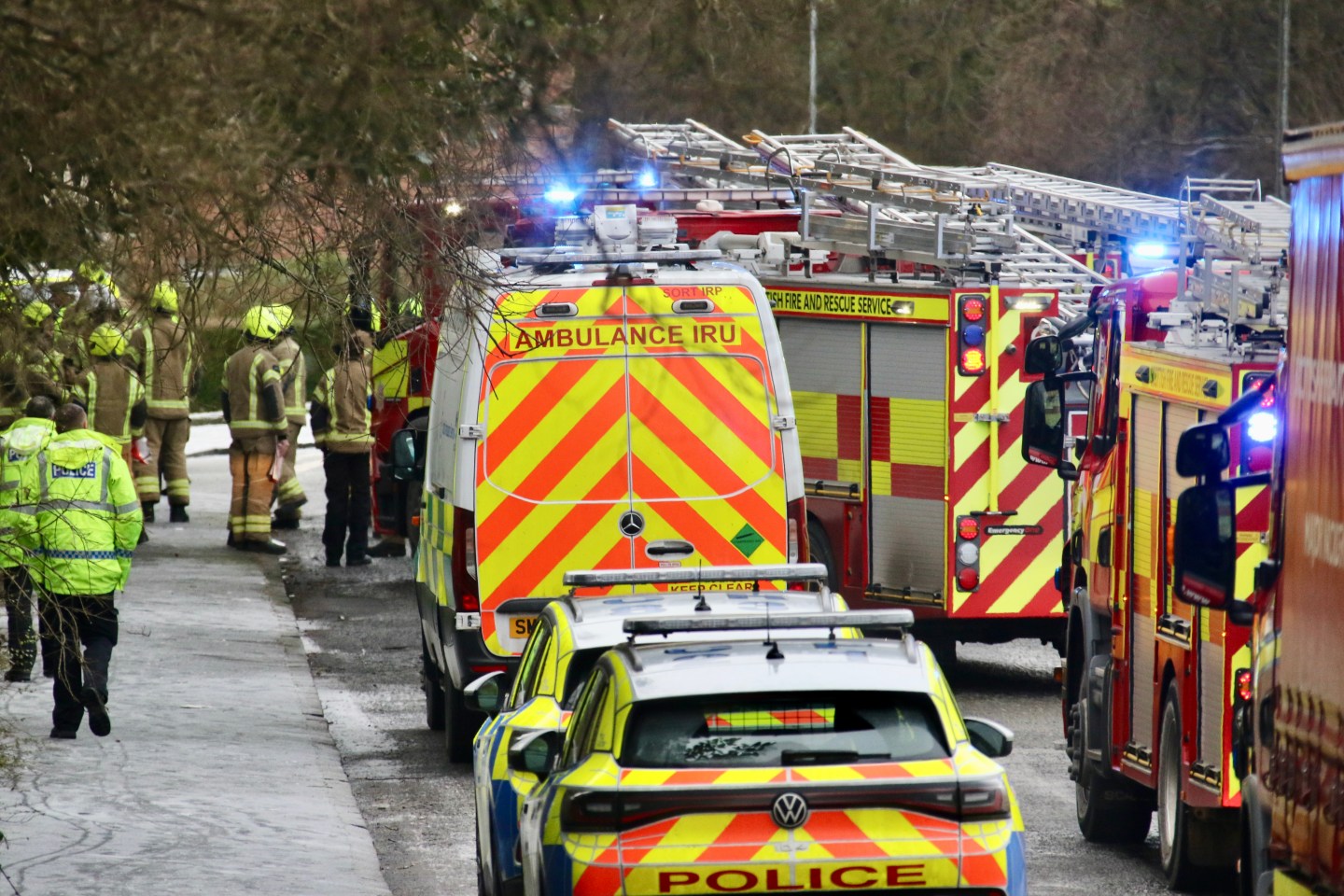 Man Found Injured Prompts Huge Emergency Response – Paisley Photographs
