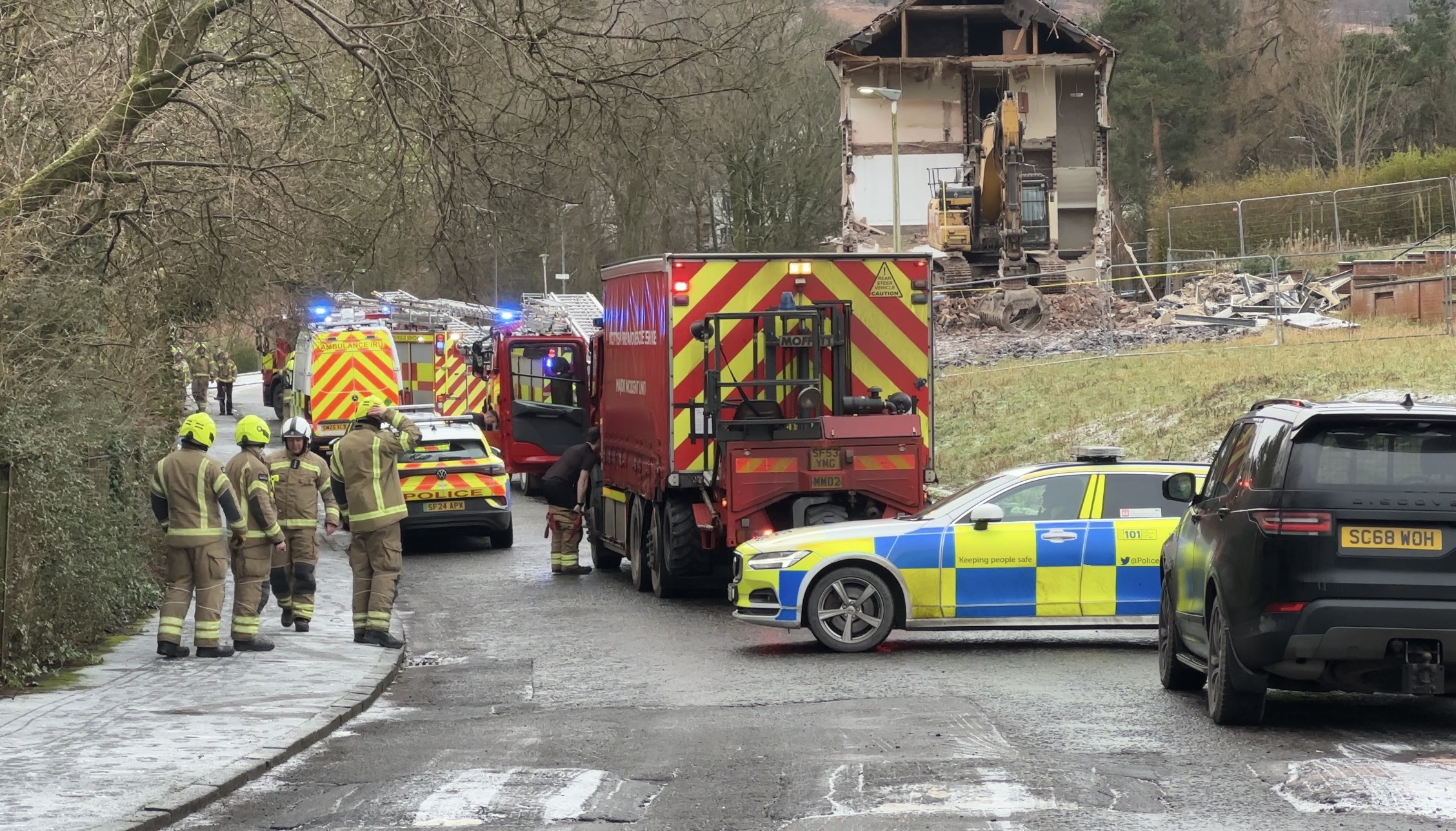 Emergency response at Waverley Road demolition site – Paisley Photographs