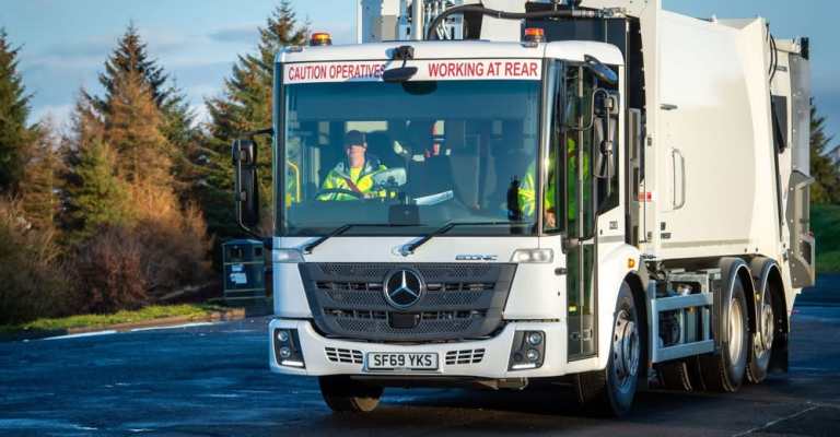 Garden Waste permit applications reopen in Renfrewshire – Paisley ...