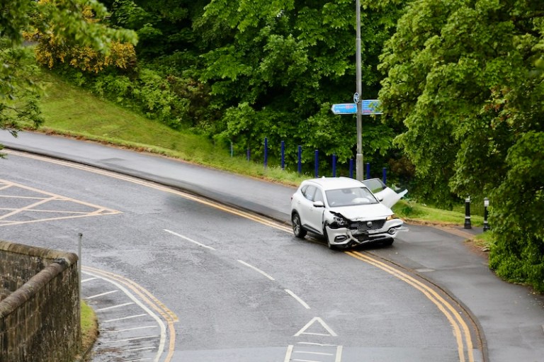 Crash Closes Busy Paisley Junction – Paisley Photographs
